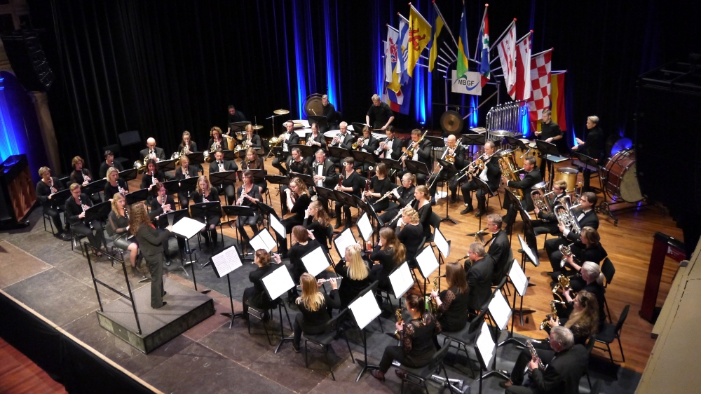Christelijk Harmonie Orkest de Bazuin Zwolle - - orkesten